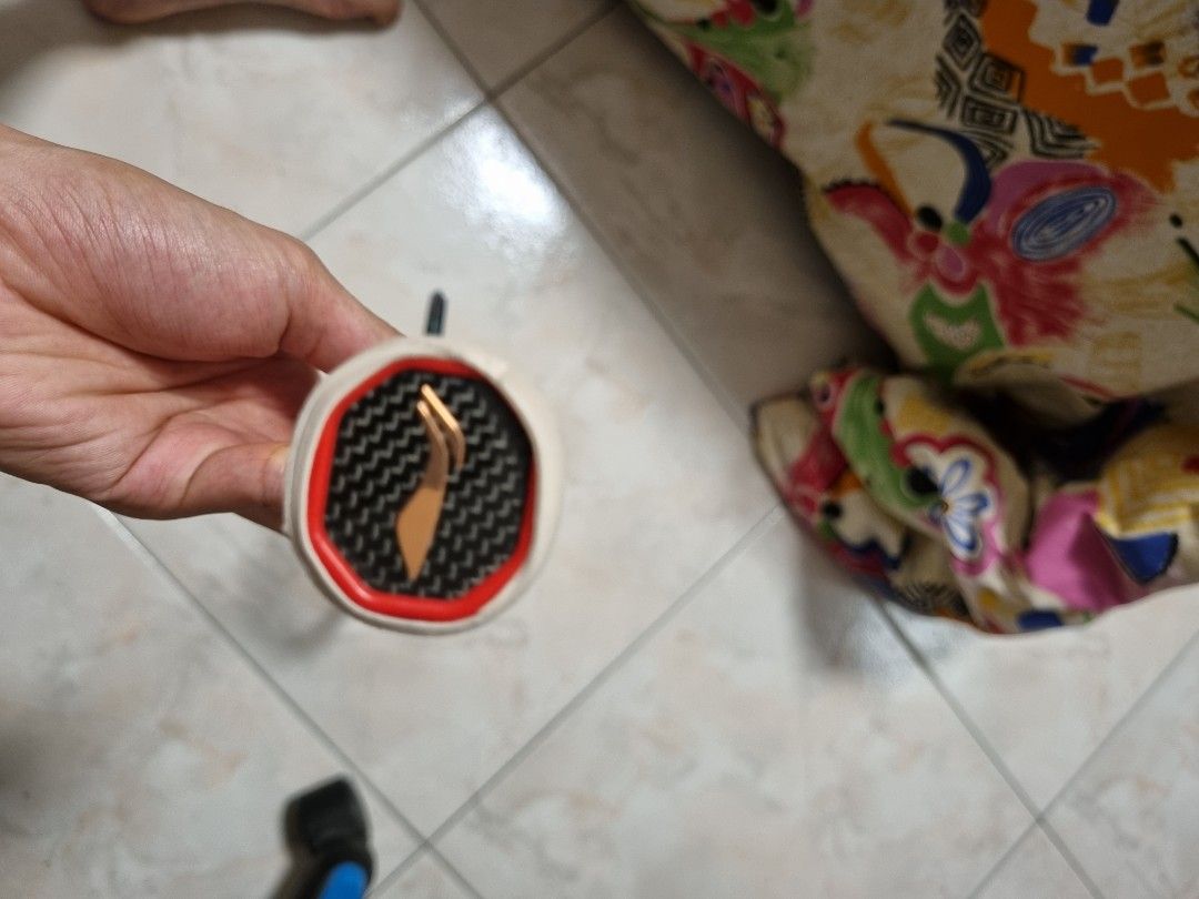 Lining aeronaut 9000i 5u badminton racket, Sports Equipment, Sports ...