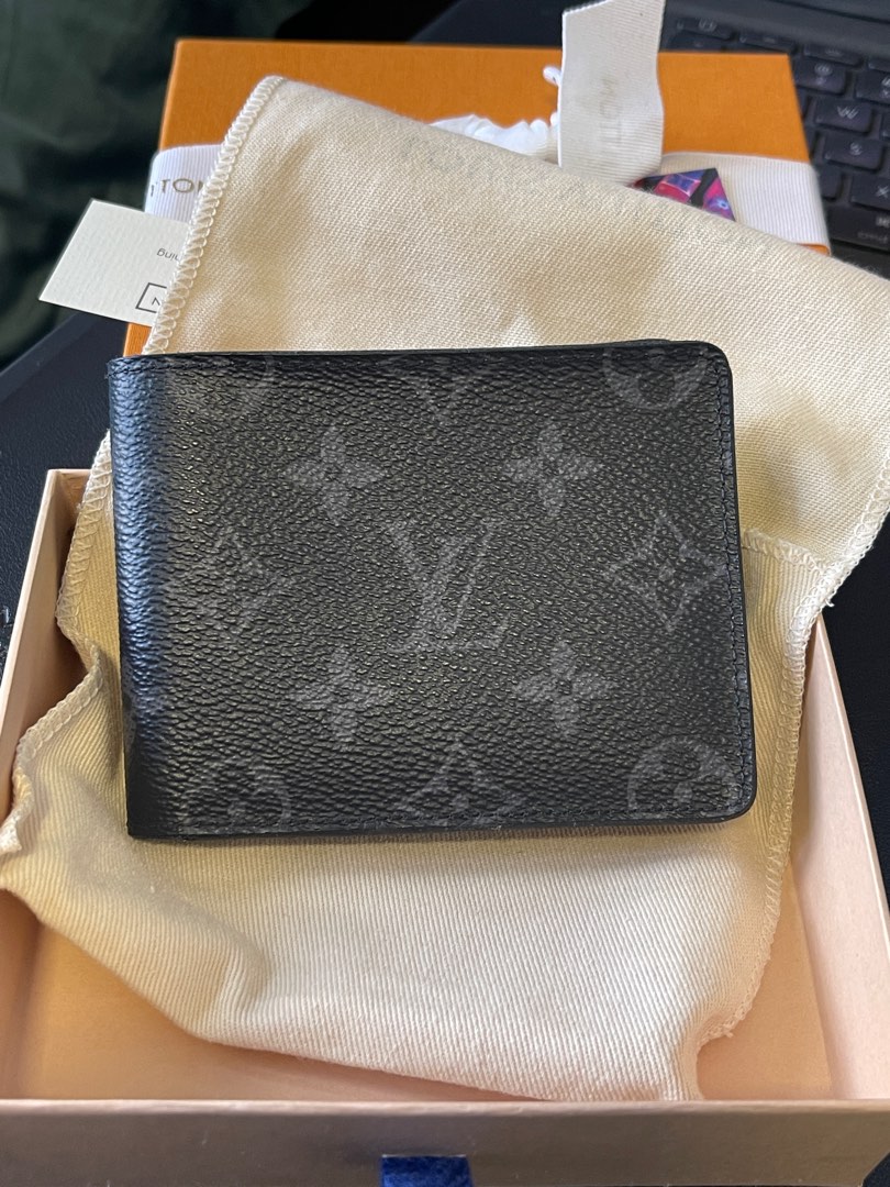 Louis Vuitton Men’s Wallet, Luxury, Bags & Wallets on Carousell