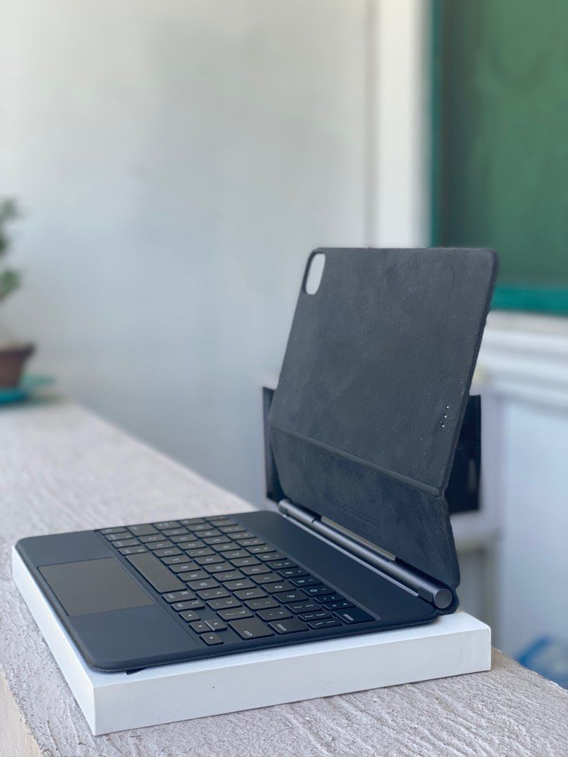 Magic Keyboard for iPad 11 inch on Carousell