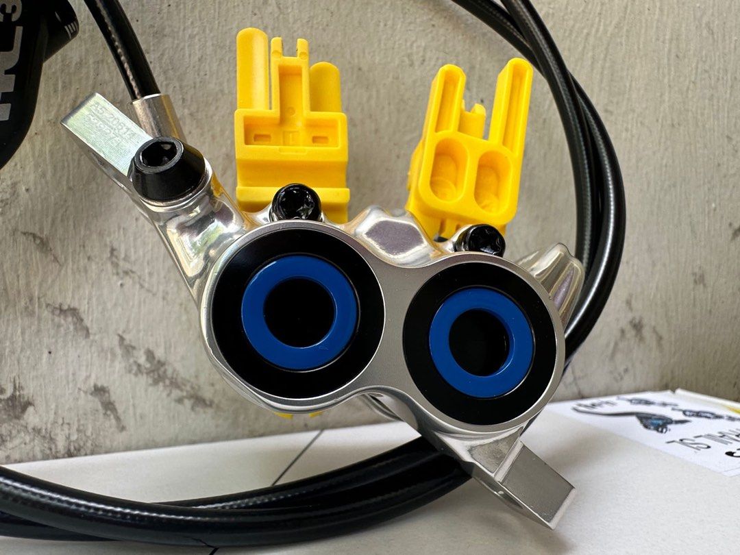 New: Magura MT TRAIL SL 4+4 pistons with HC3 levers or HC carbon levers ...