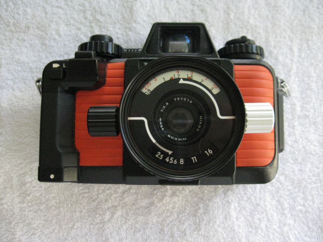 Nikonos V with 35mm/2.5 Lens (Display Set), Photography, Cameras on ...