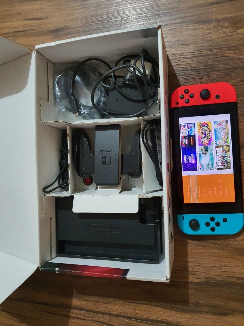 Nintendo switch V1 complete set lots of games, Video Gaming, Video Game ...