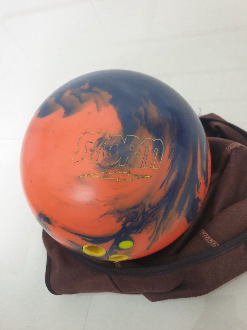 Reactive bowling ball 15 lbs, Sports Equipment, Sports & Games ...