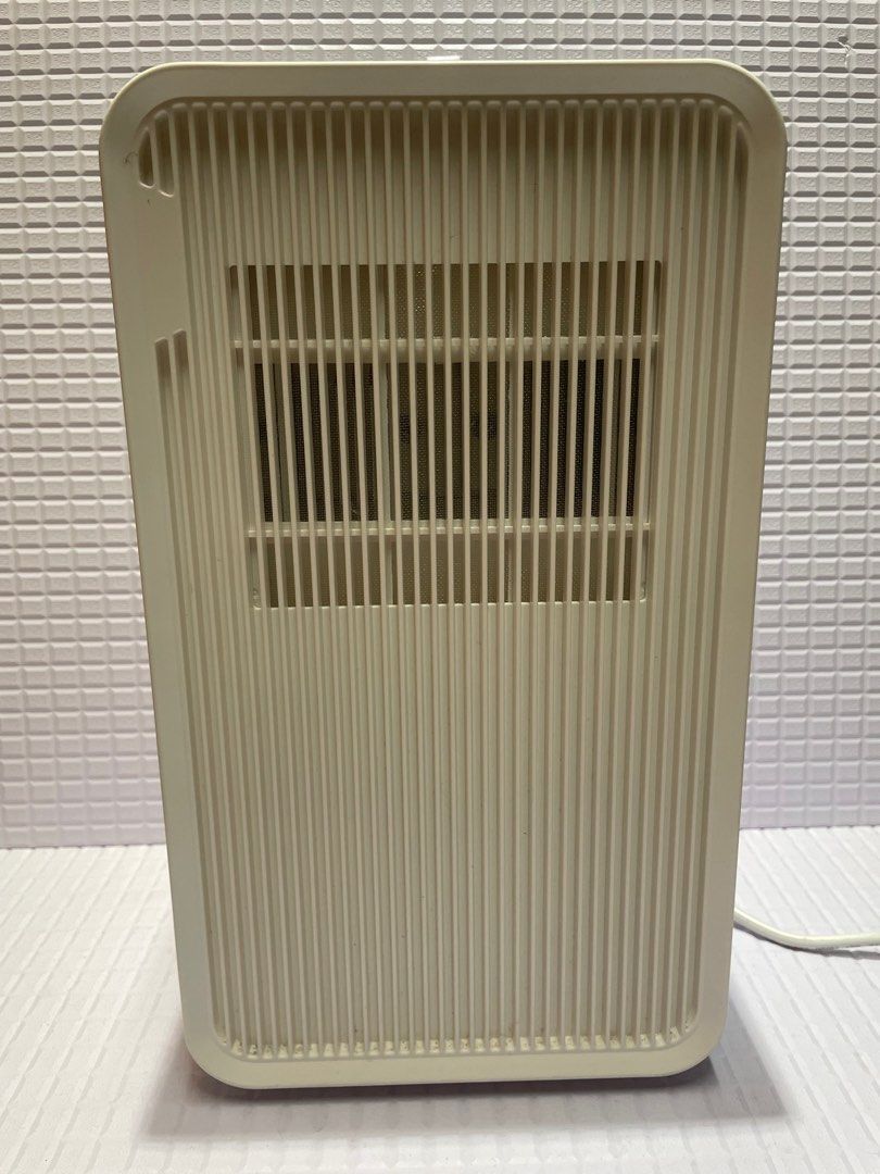 Roommi 輕量除濕機 RMDH01 晶片式除濕機 roommi 最美輕量除濕機 小型除濕機 二手 （部分瑕疵）, 電視及其他電器 , 空氣清淨機及除濕機在旋轉拍賣