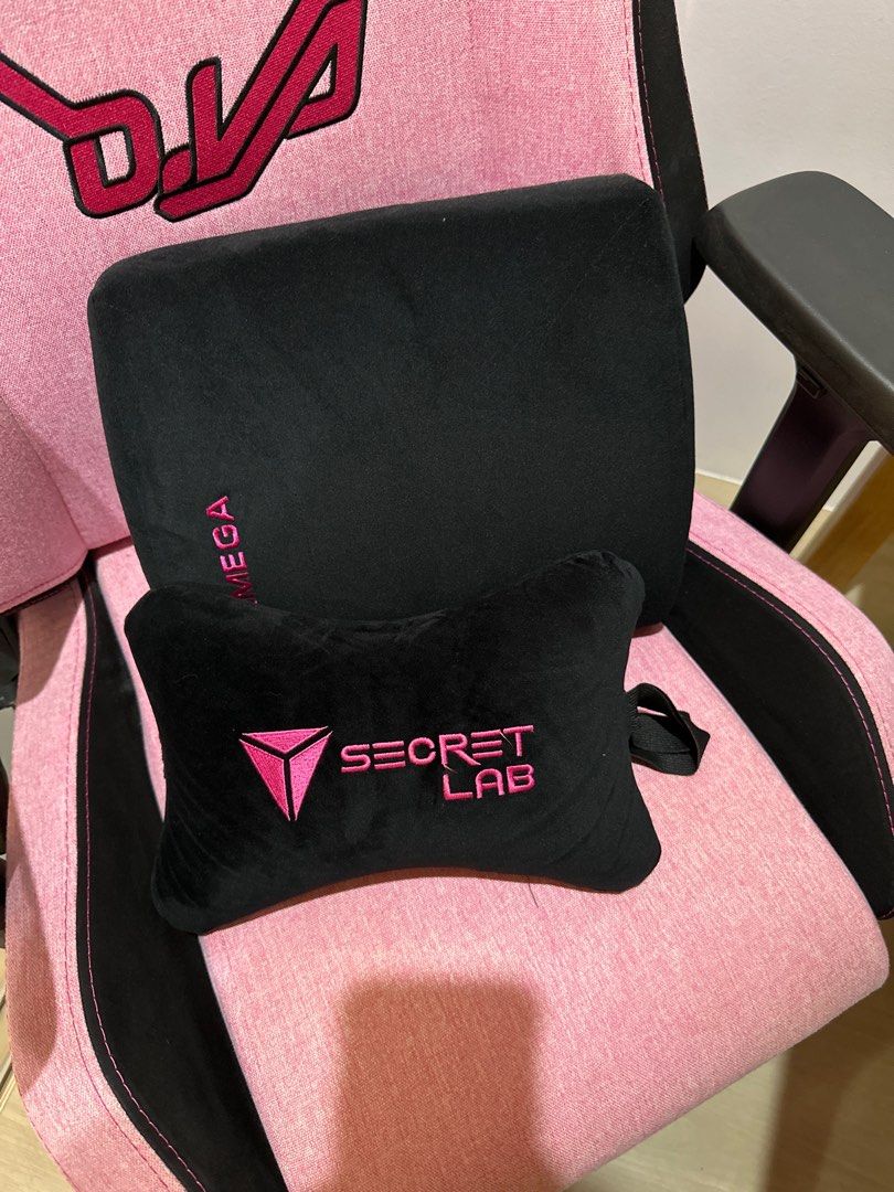 Secret Lab computer chair, Furniture & Home Living, Furniture, Chairs ...
