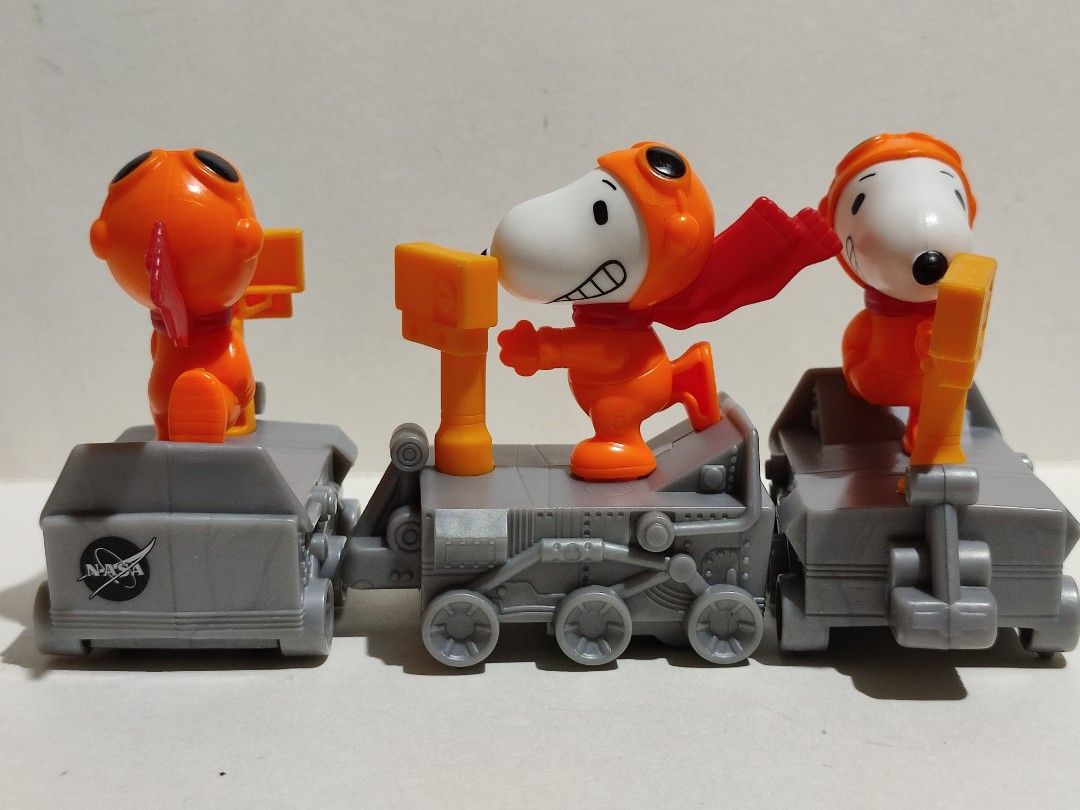 Snoopy Toy Set NASA Theme on Carousell