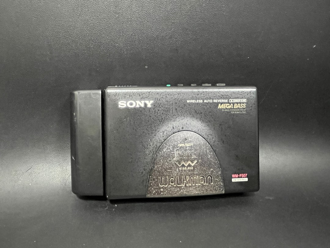 冇貨 SONY WM F507 卡式機 搬屋貨品 冇香蕉電（不知好壞）, 音響器材, 可攜式音響設備 - Carousell
