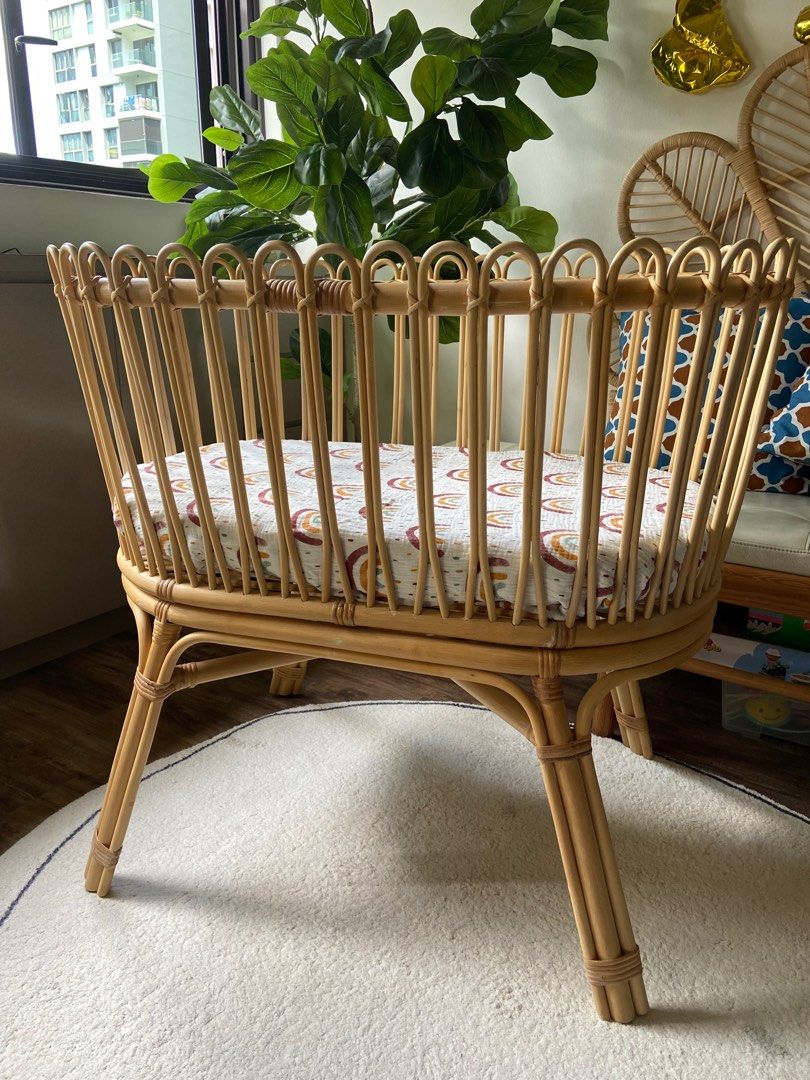 Sturdy+Pretty Rattan Bassinet Baby Cot Bedside Crib Basket Momiji ...
