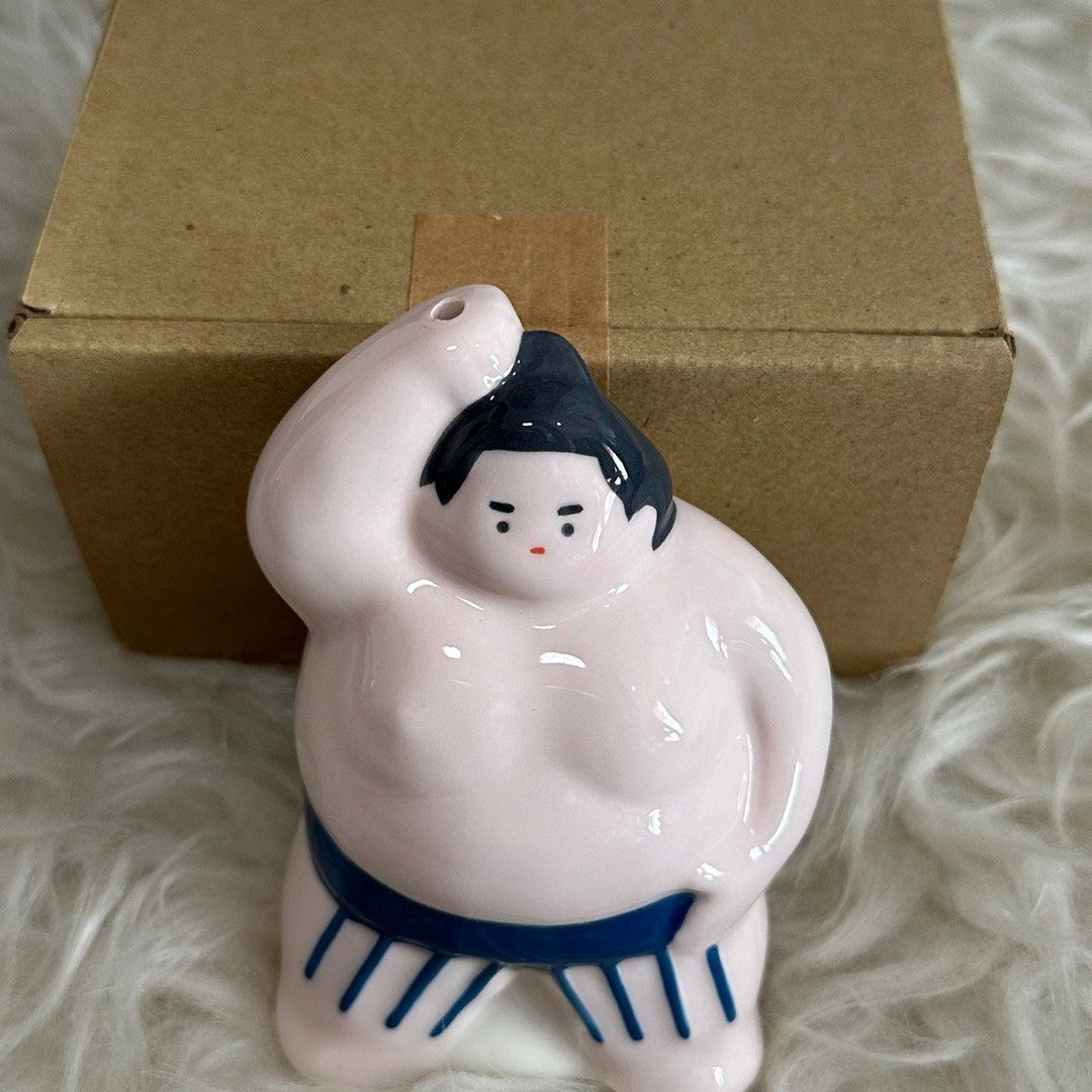 Sumo Wrestler's Seasoning Case, Kitchen & Appliances di Carousell