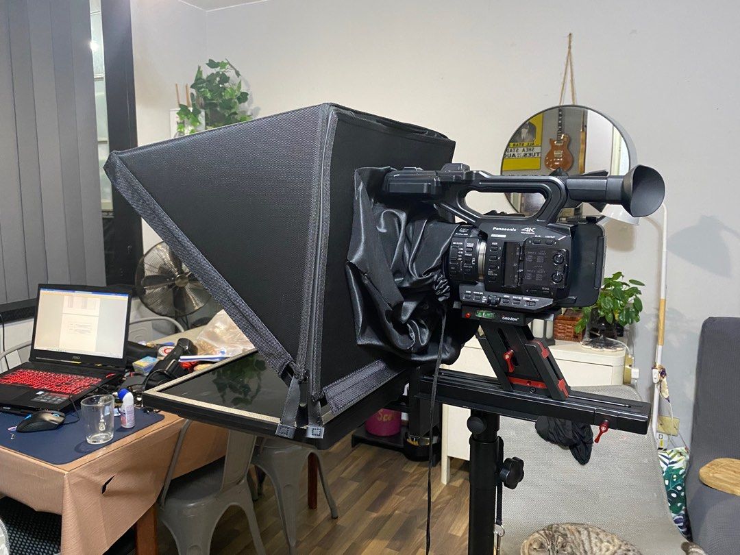 Teleprompter 22" for Rent, Photography, Video Cameras on Carousell
