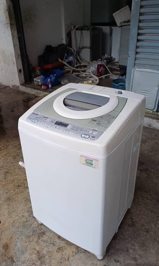 Toshiba inverter 9kg, TV & Home Appliances, Washing Machines and Dryers on Carousell