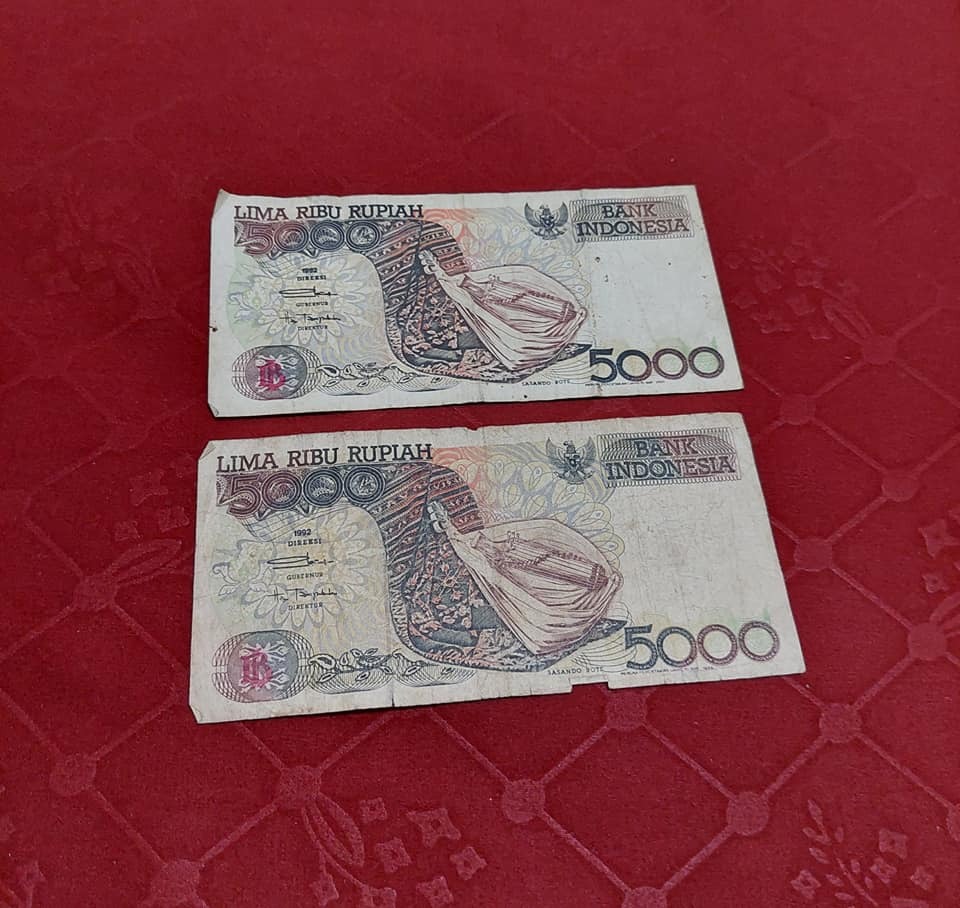 uang kertas lima ribu 5000 rupiah sasando 1992 dua lembar BEKAS, Antik ...