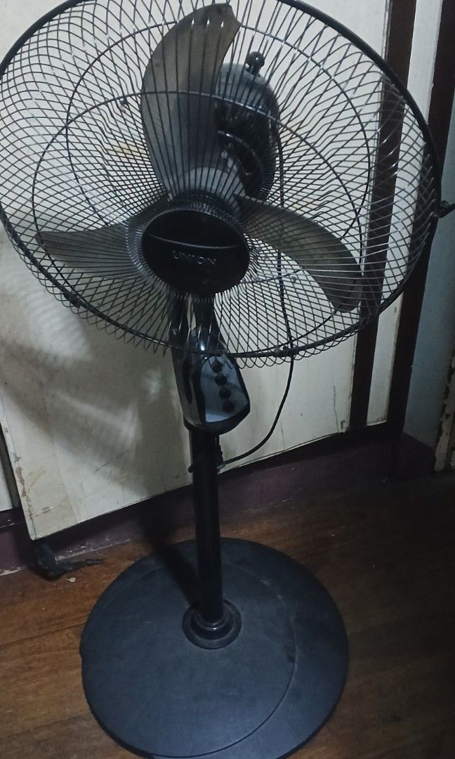 UNION Stand fan 18 used but not abused, Furniture & Home Living ...