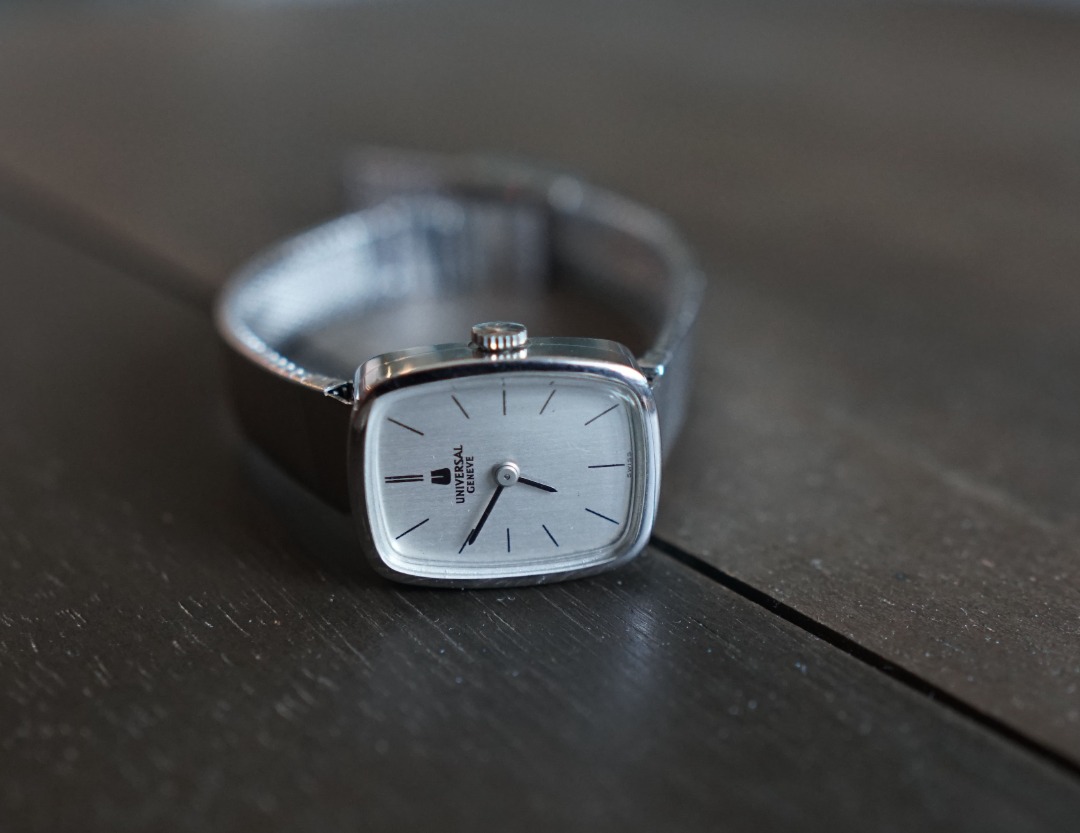 Universal Geneve Ladies Square Watch Swiss Mechanical on Carousell