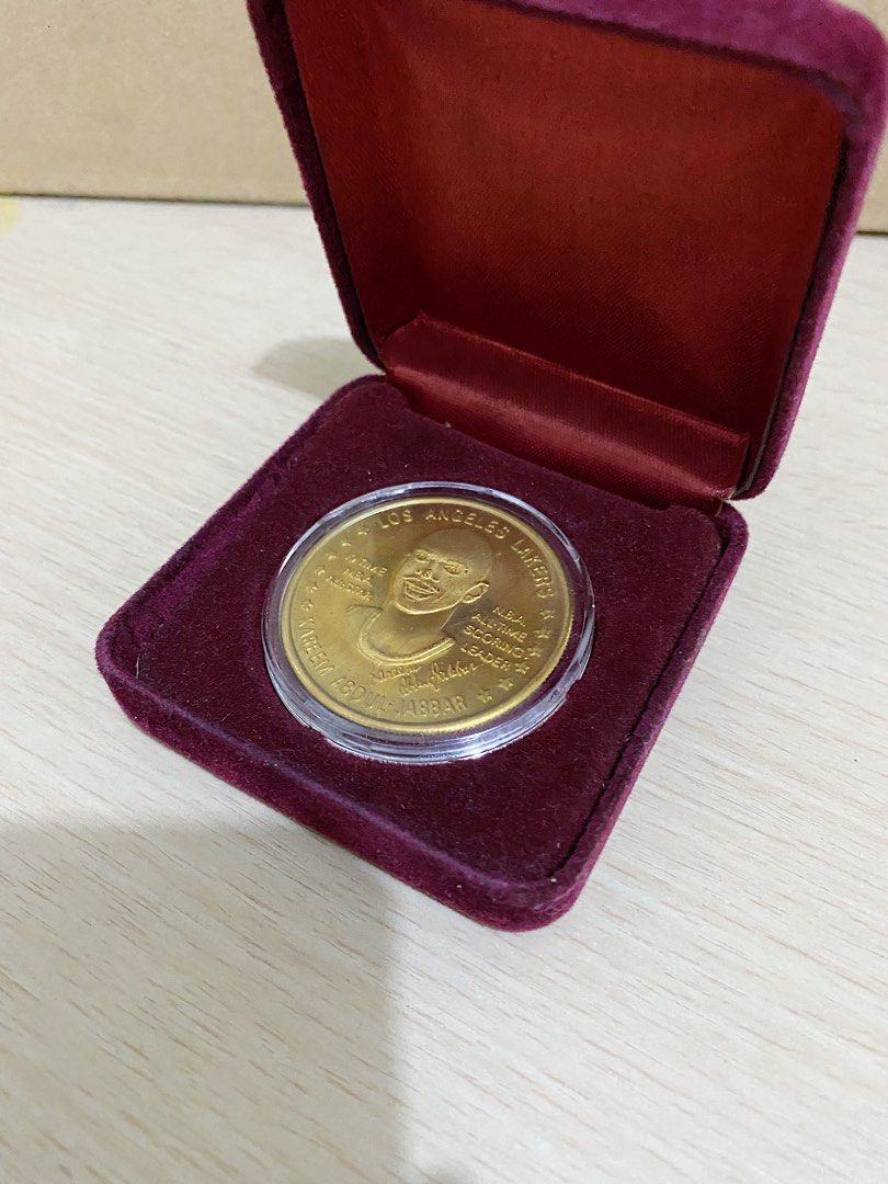 (Vintage) Kareem Abdul-Jabbar - Los Angeles Lakers - 9 Time NBA All ...