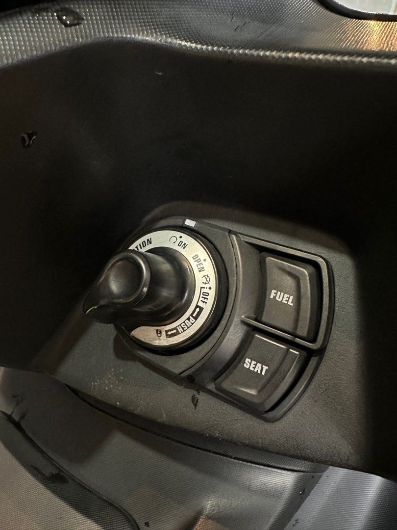 Yamaha Aerox 155 V2 Keyless ABS, Motorcycles, Motorcycles for Sale ...