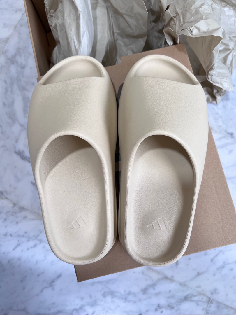 Yeezy Slide Bone, Men's Fashion, Footwear, Flipflops and Slides on ...