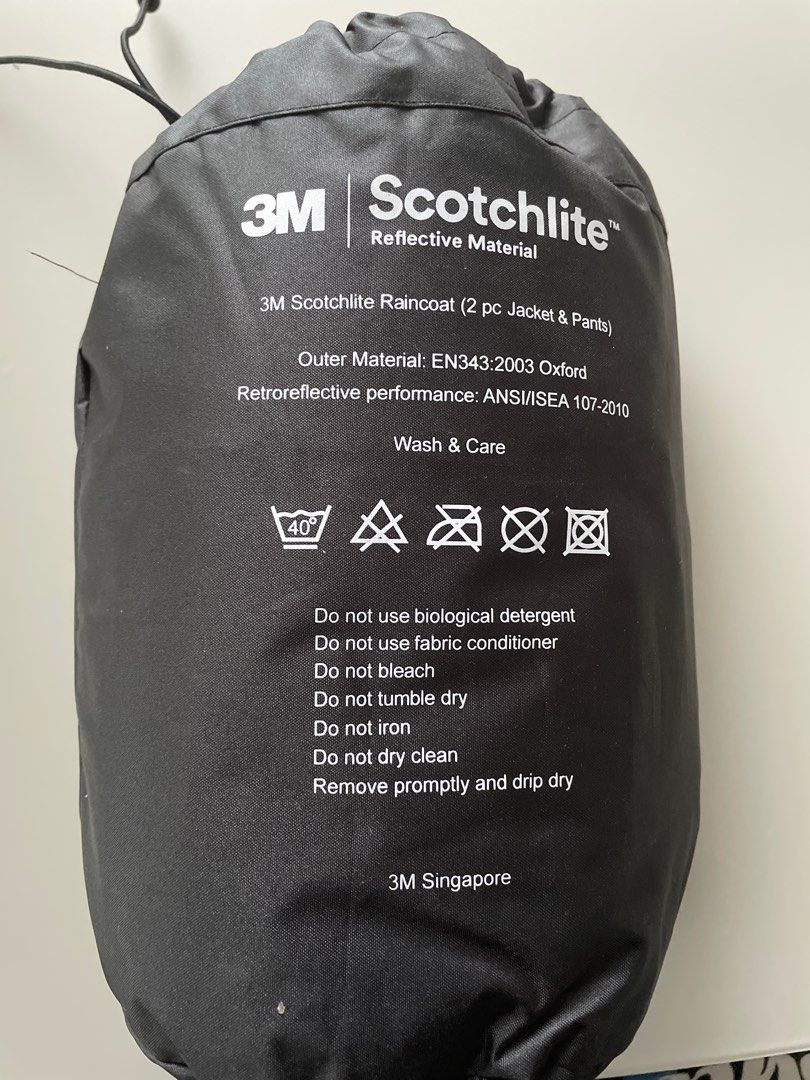 3M Scotchlite Raincoat, Motorcycles, Motorcycle Apparel on Carousell