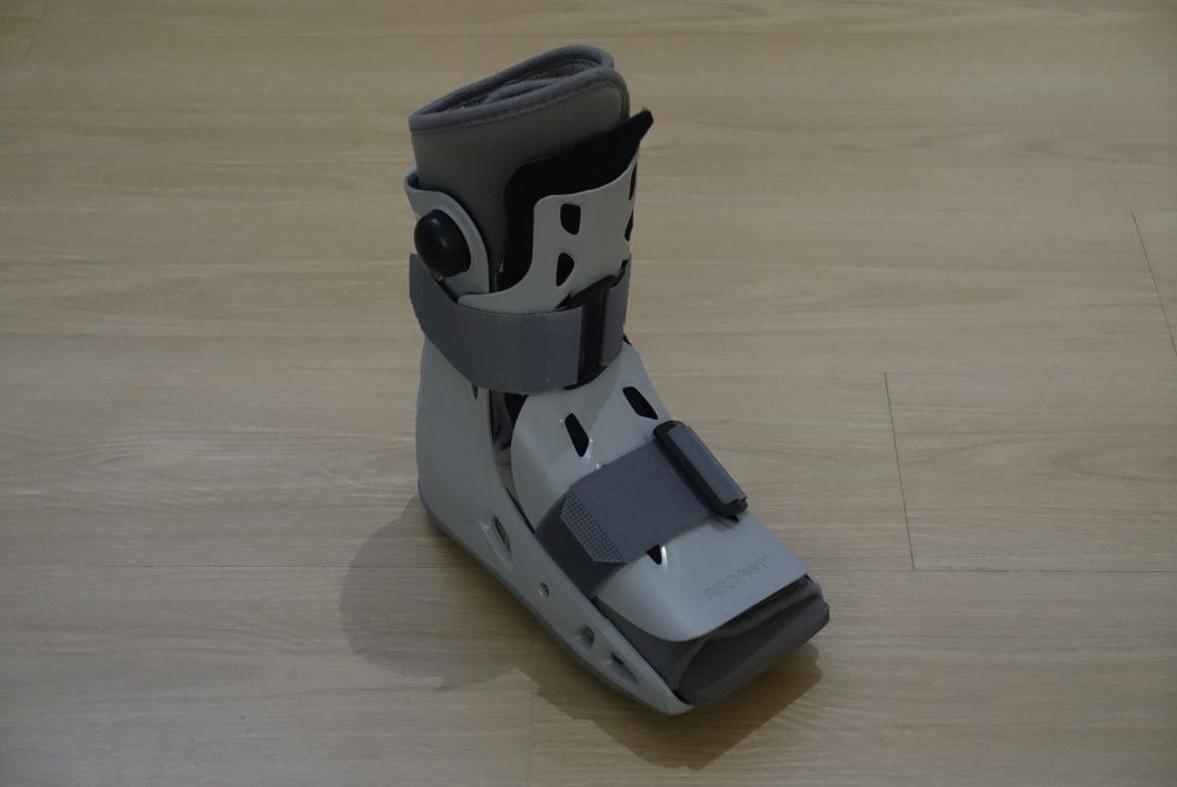Aircast Soft Strike Cast Boot Walker Archilles Tendon Boot Walking Boot ...