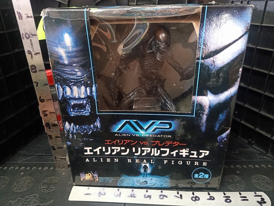 Alien vs Predator alien figure on Carousell