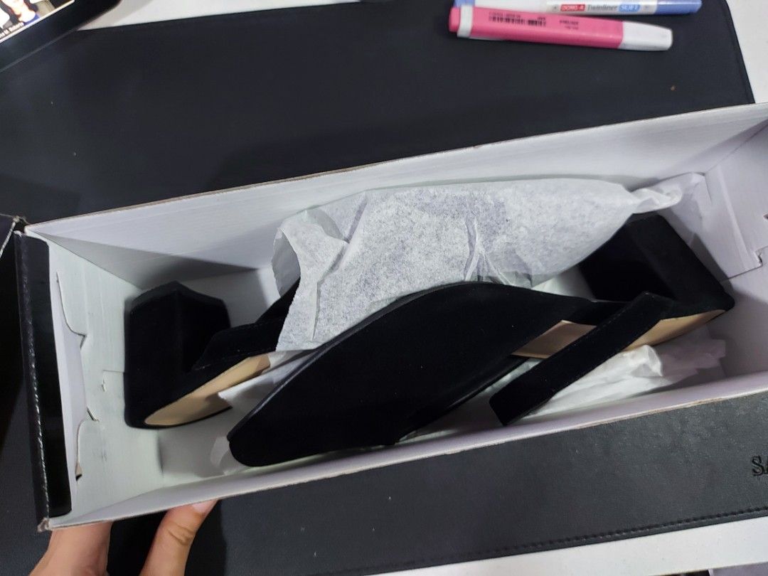 Aztrid black felt heels, Women's Fashion, Footwear, Heels on Carousell