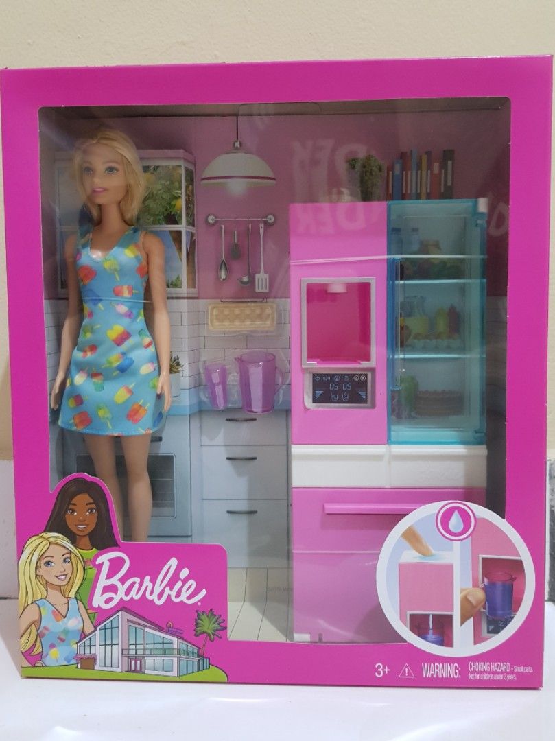 Barbie with refrigerator, Toys & Collectibles, Mainan di Carousell