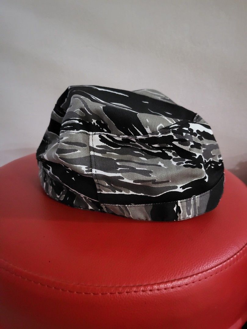 BRAND NEW OLD STOCK MADE IN USE Black Grey White Camo Pi Cap Hat Jockey ...