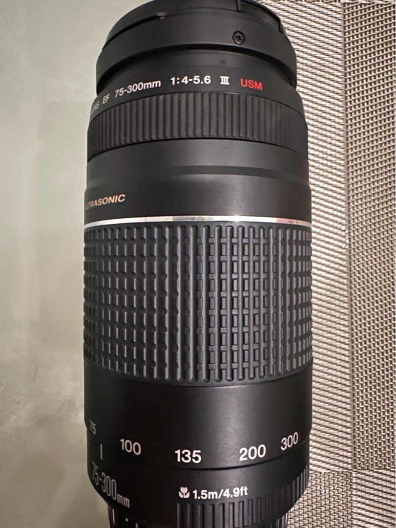 Canon ultrasonic 75-300mm zoom lens, Photography, Lens & Kits on Carousell