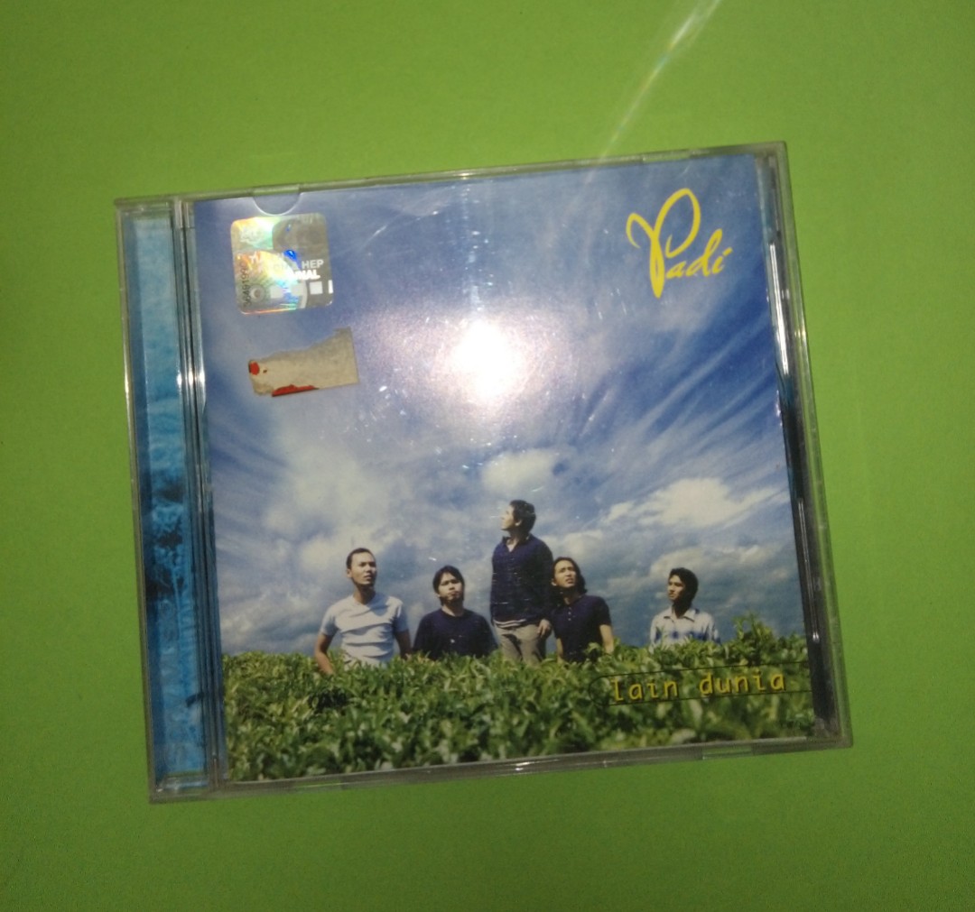 CD PADI : LAIN DUNIA ALBUM (1999) INDO POP ROCK PADI REBORN, Hobbies ...