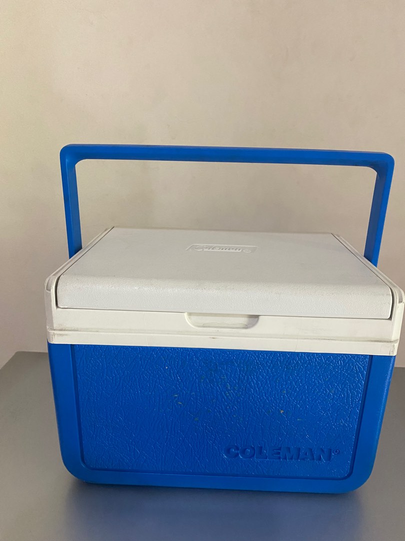 Coleman flip lid Cooler box, Sports Equipment, Fishing on Carousell