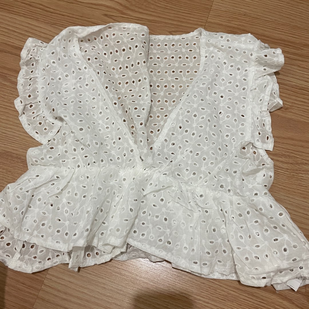 Cover Up white shein, Women's Fashion, Tops, Blouses on Carousell