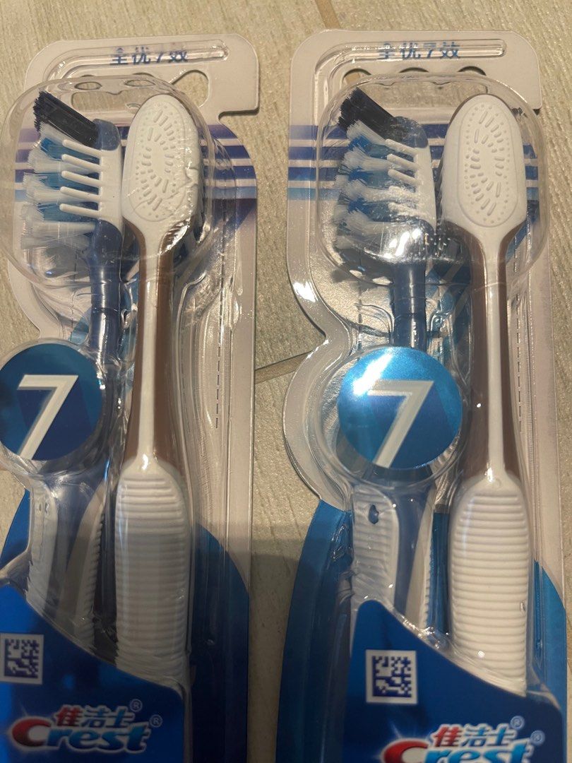 Crest toothbrush , Beauty & Personal Care, Oral Care on Carousell