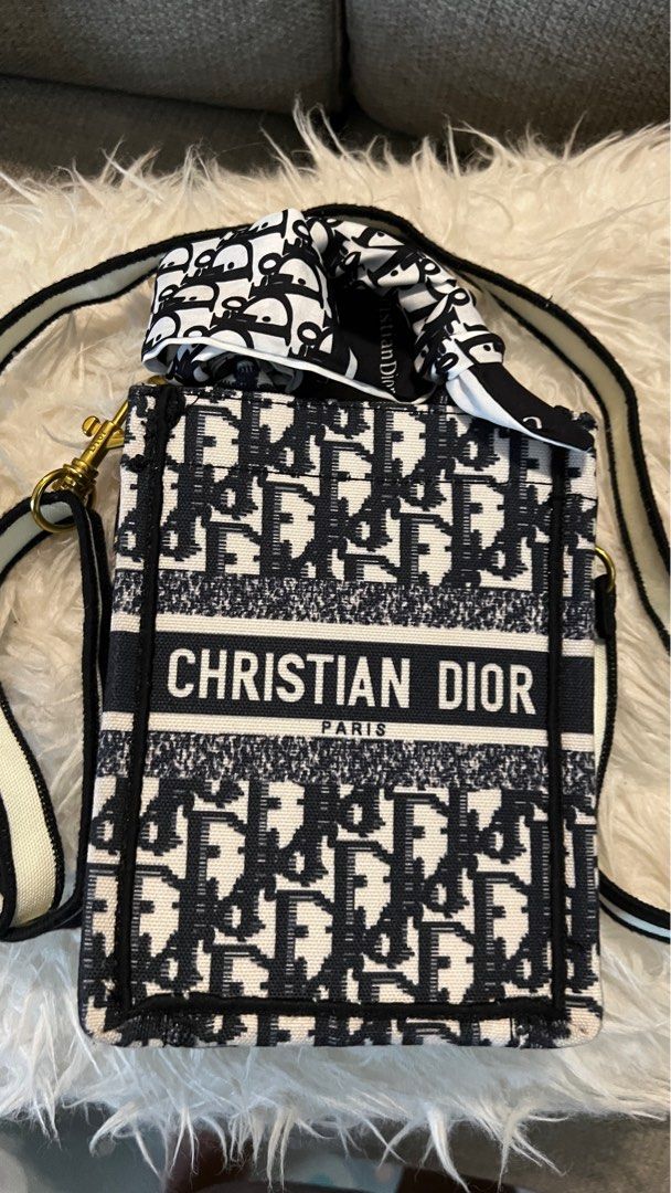 Dior mini tote phone bag, Fesyen Wanita, Tas & Dompet di Carousell