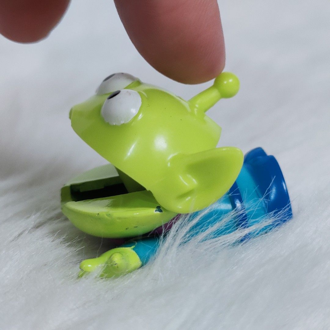 Disney Pixar's Toy Story Alien Lying Down Collectible Figure, Hobbies ...