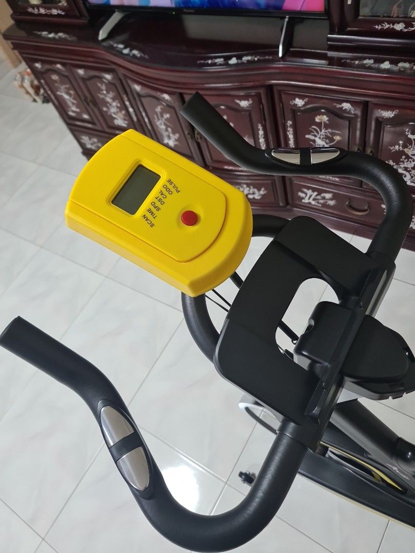 Doufit Spinning Bike with Monitor, Sports Equipment, Exercise & Fitness ...