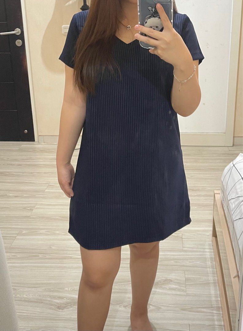 Dress biru navy bikin kurus, Fesyen Wanita, Pakaian Wanita, Gaun & Rok ...