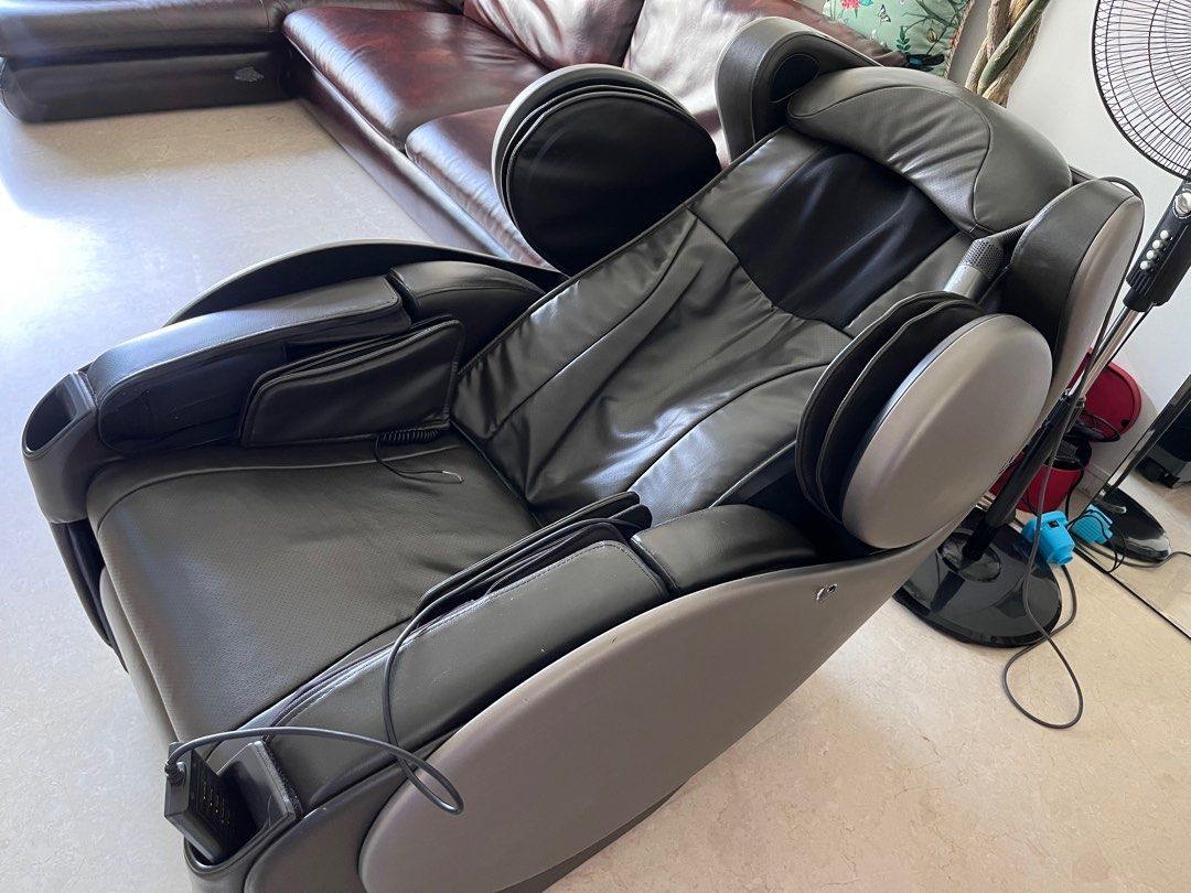 Free Osim Divine Massage Chair, Health & Nutrition, Massage Devices on ...
