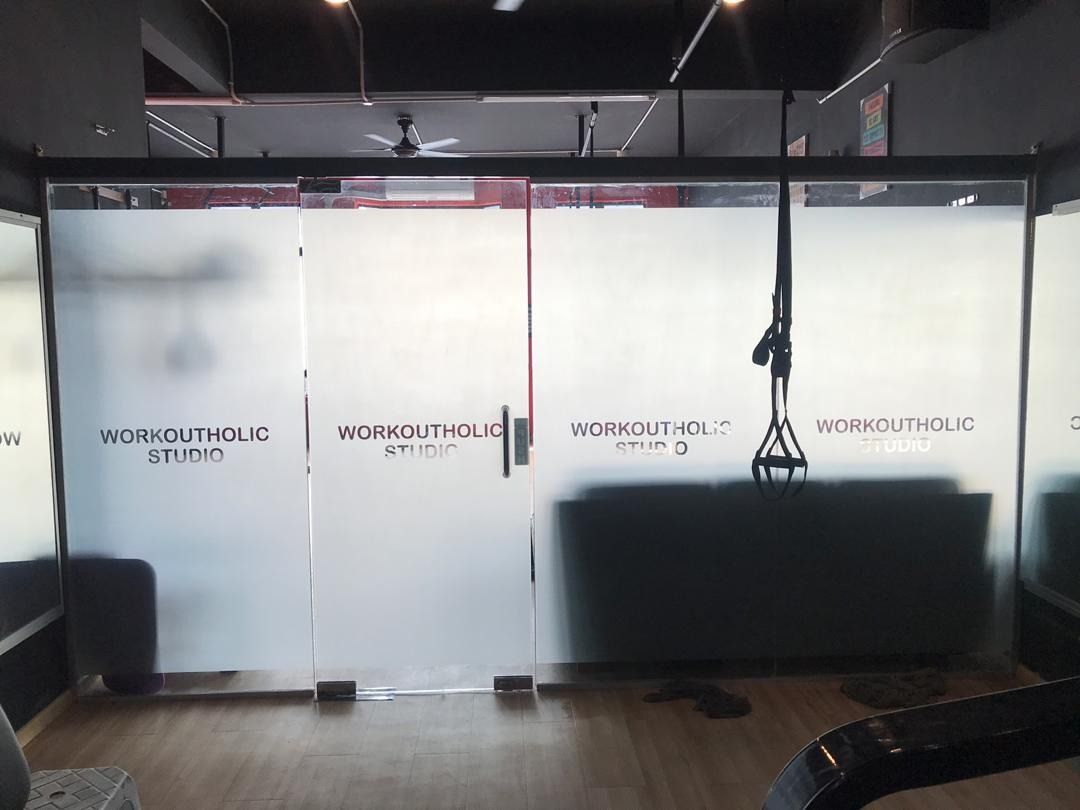 FROSTED STICKER TINT l pasang pelekat kabur privasi, Services, Others ...