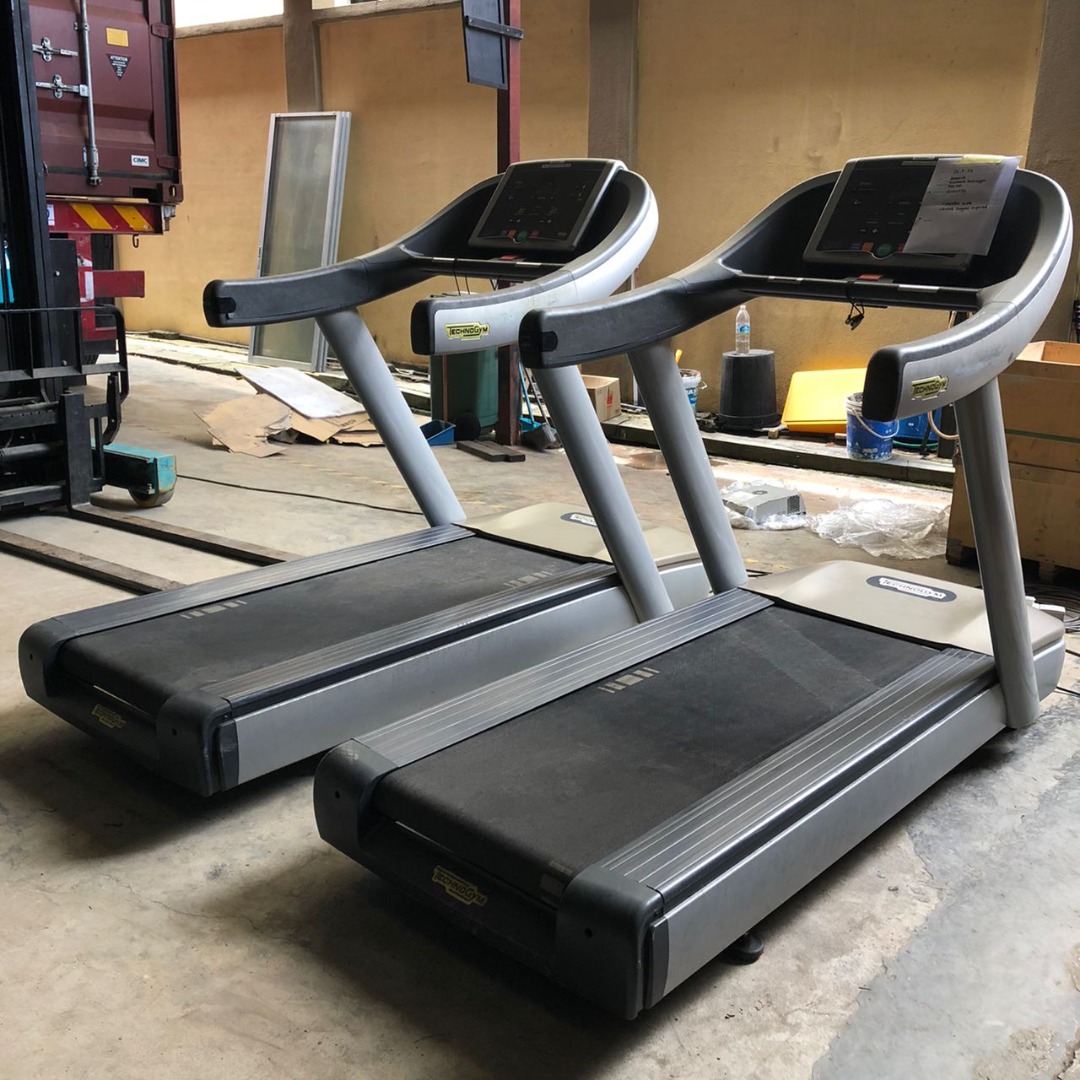 GYM EQUIPMENT TECHNOGYM RUN NOW 700 TREADMILL, Sports Equipment, Other ...