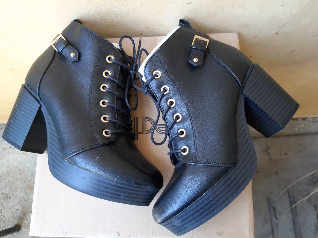 Heather Platform Leather Boots with strings Shoes, Women's Fashion ...