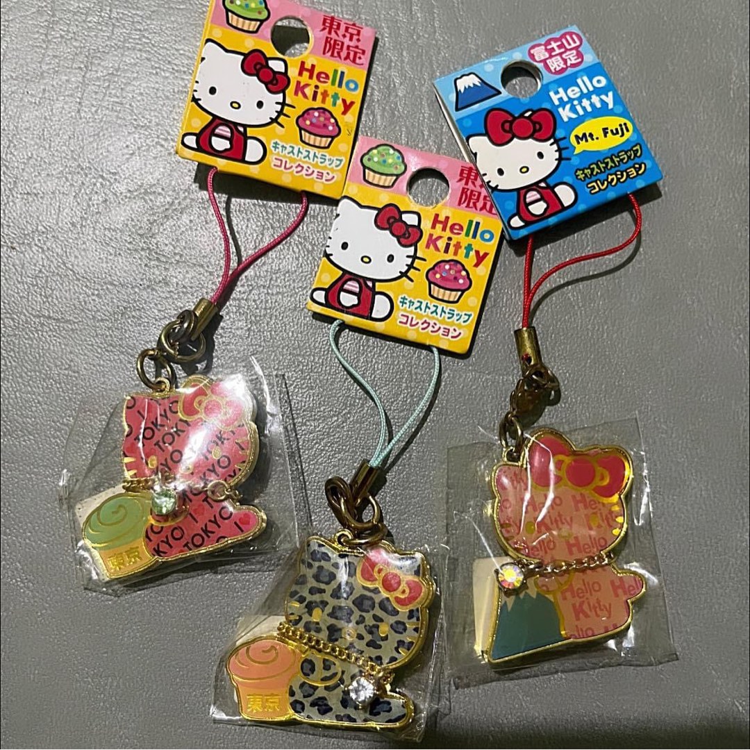 Hello Kitty Rare Charms, Hobbies & Toys, Memorabilia & Collectibles ...