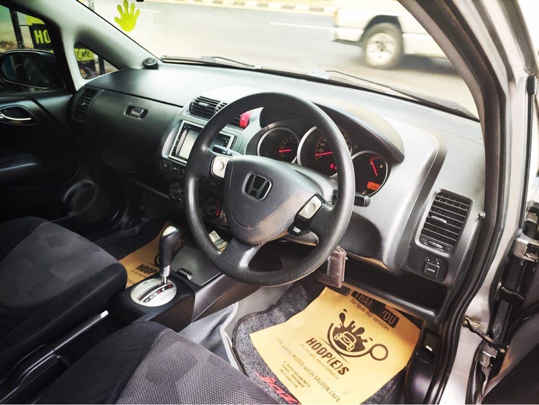 Honda Jazz GD3 1.5 VTEC A/T 2008 Abu-Abu Matic on Carousell