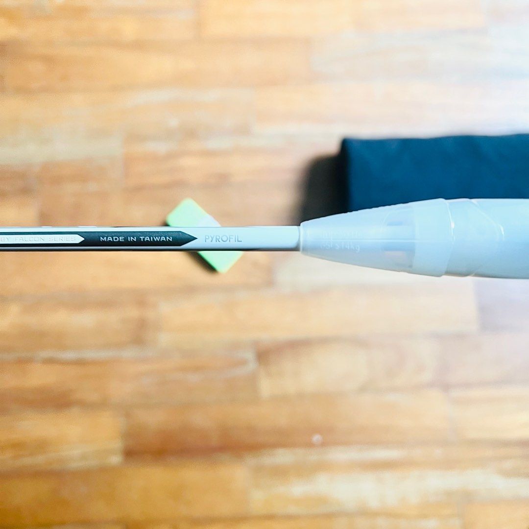 [Bundle] Brand New Victor Thruster TK-F Claw Ltd Tai Tzu Ying 4UG5 TW ...