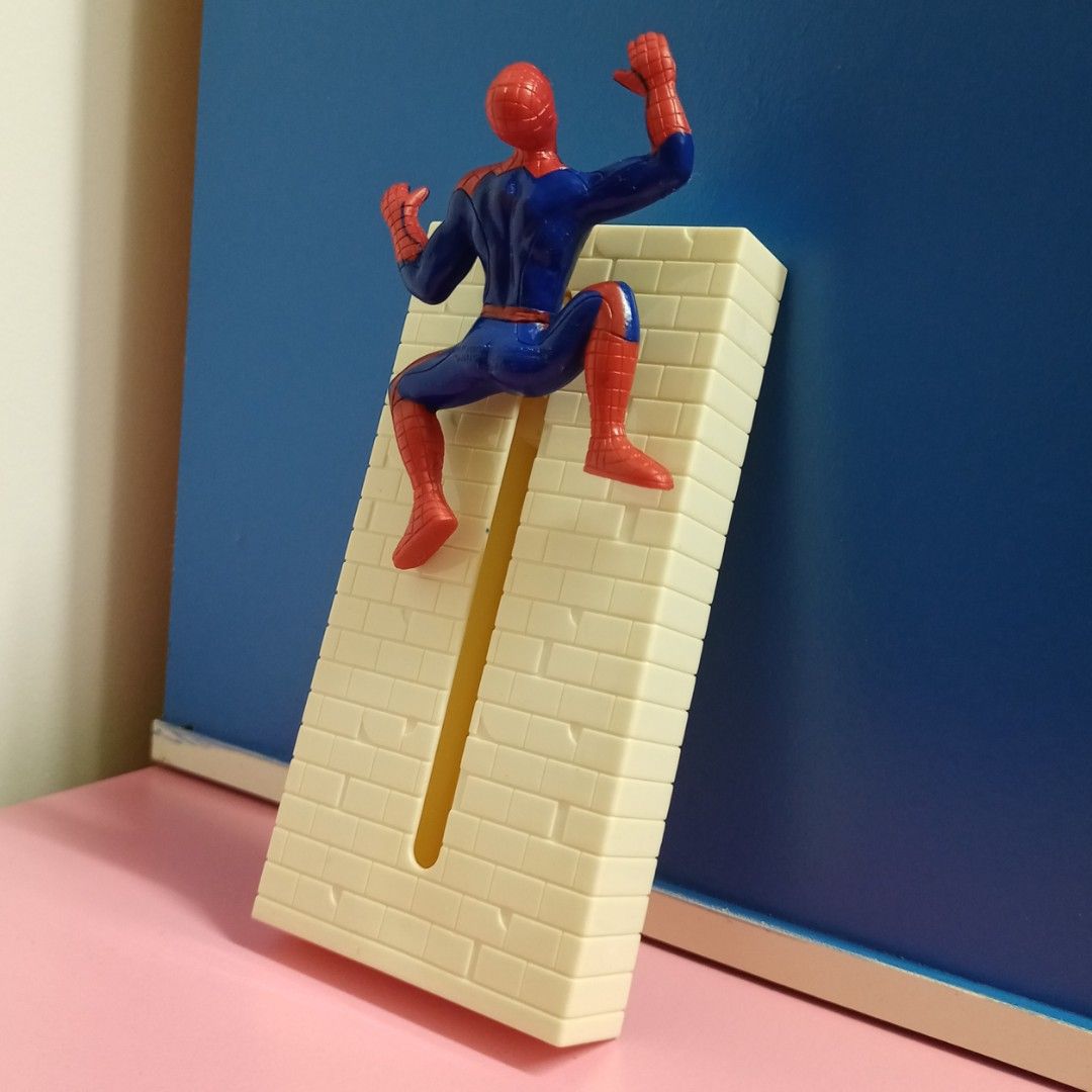 KFC "Spiderman Wall Crawling" 2012, Hobbies & Toys, Toys & Games on ...