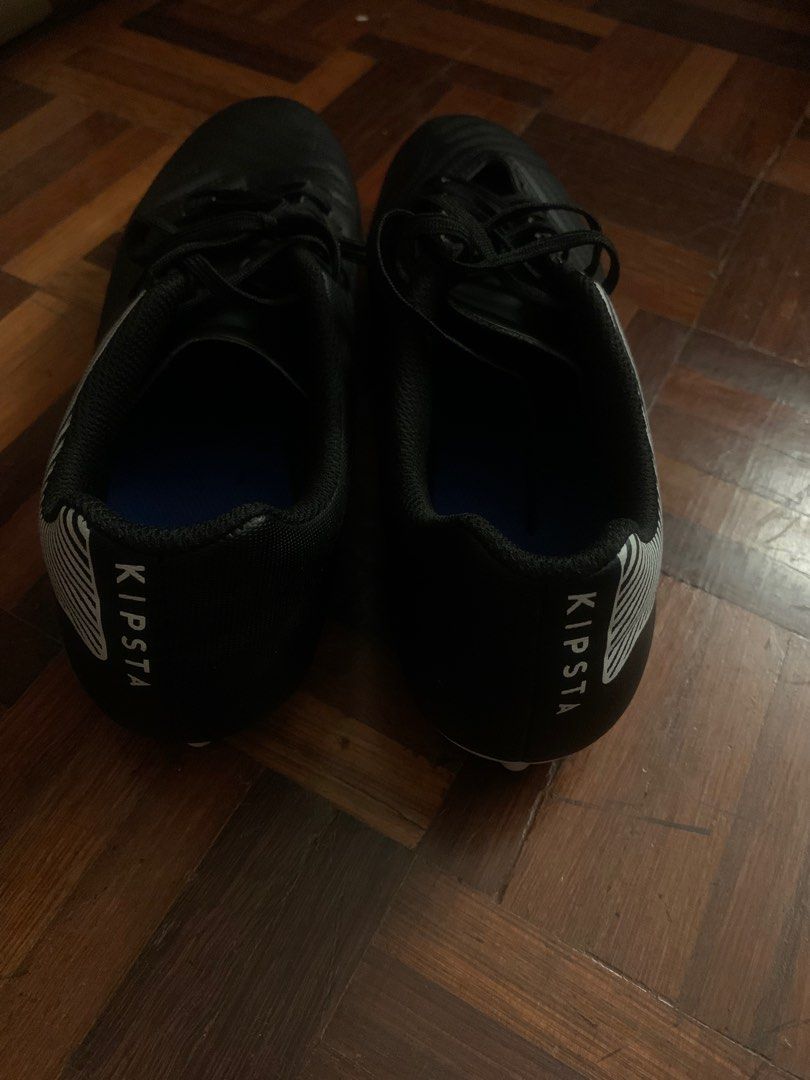 Kipsta Decathlon Football Boot, Men's Fashion, Footwear, Boots on Carousell