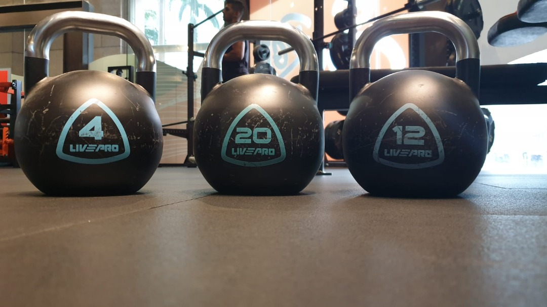 Livepro Cast Iron Kettlebells Set, Sports Equipment, Other Sports ...