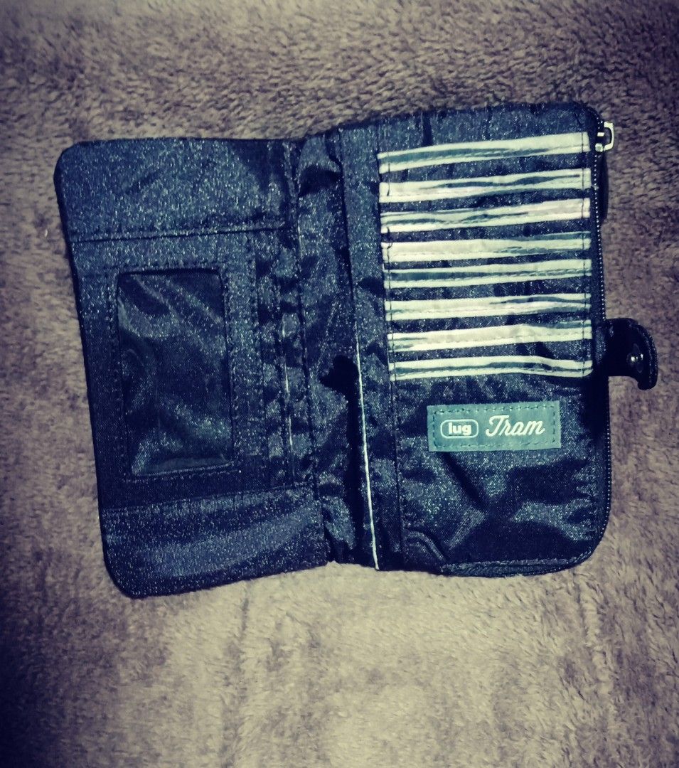 Lug Tram RFID Wallet, Women's Fashion, Bags & Wallets, Wallets & Card ...