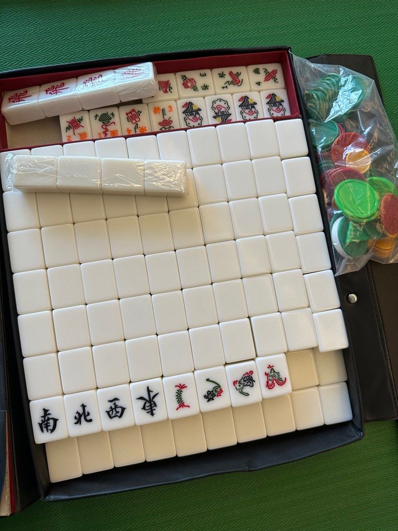 Mahjong Set with Free Chips and Wind, Hobbies & Toys, Toys & Games on ...