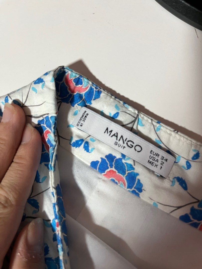 mango floral mermaid skirt, Women's Fashion, Bottoms, Skirts on Carousell