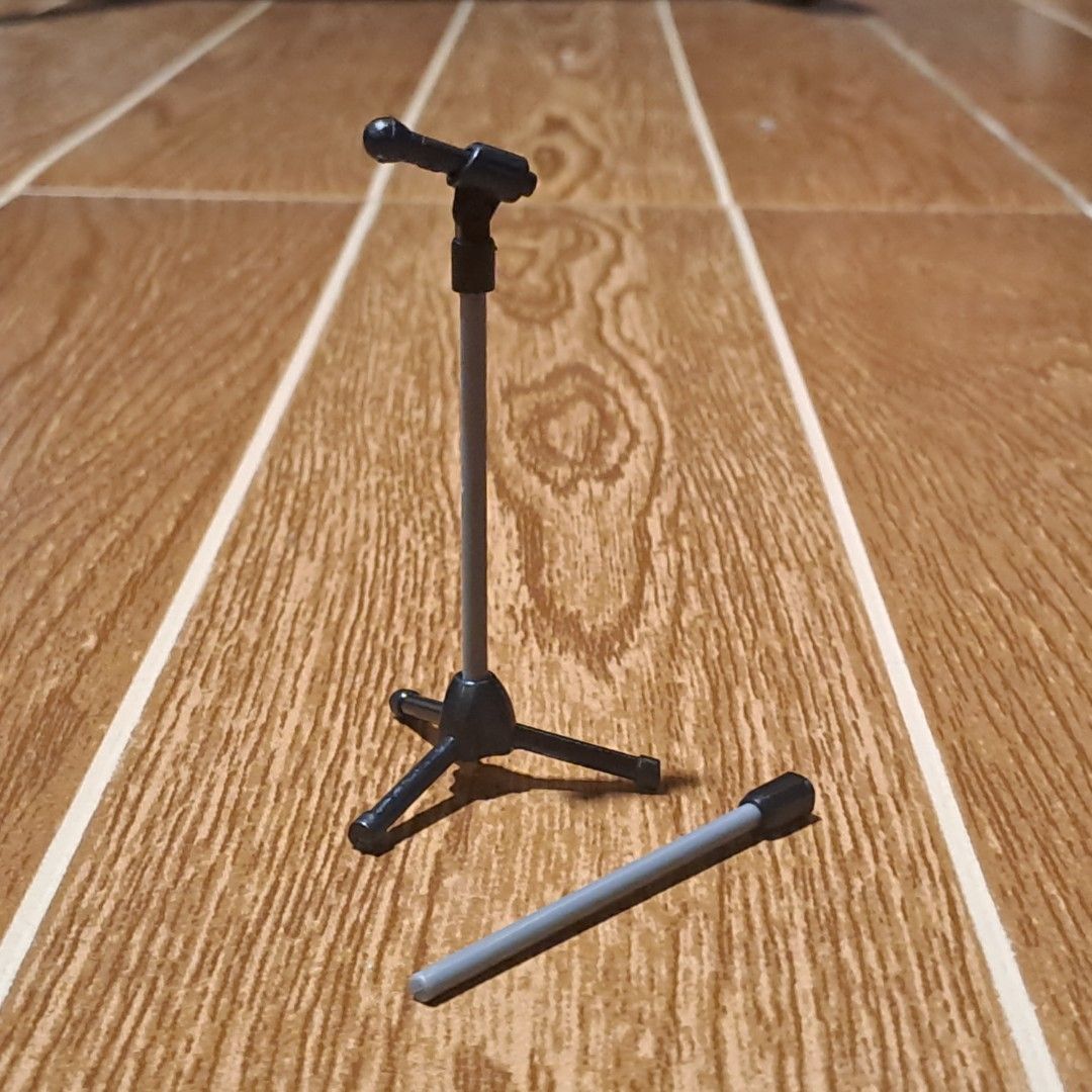 Miniature microphone stand 1:12 scale on Carousell